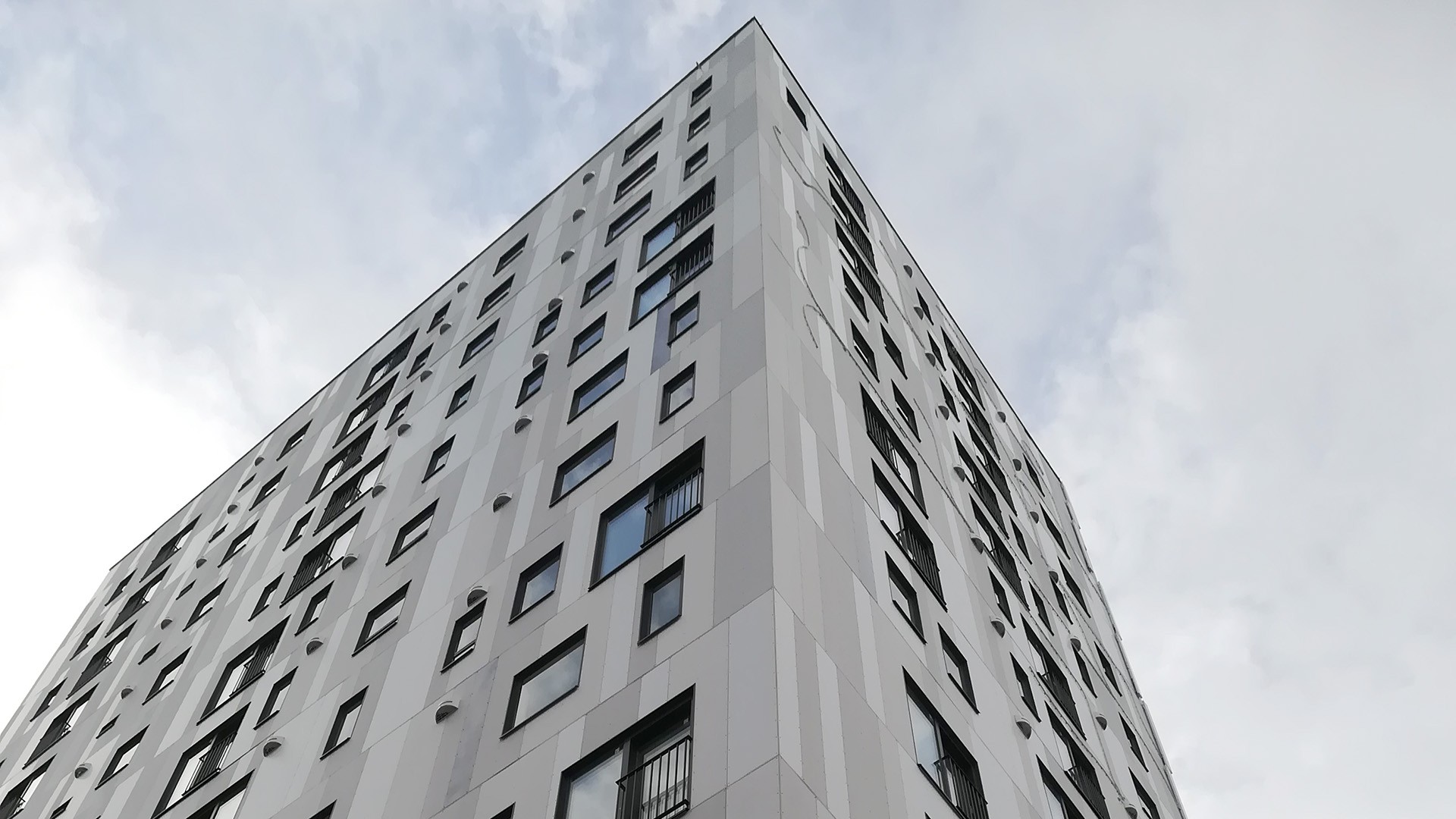 Lighthouse Joensuu, el rascacielos de madera más alto de Finlandia ...