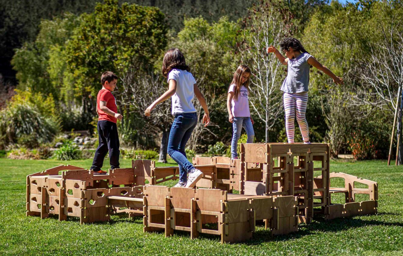 Juego De Madera Reutilizado