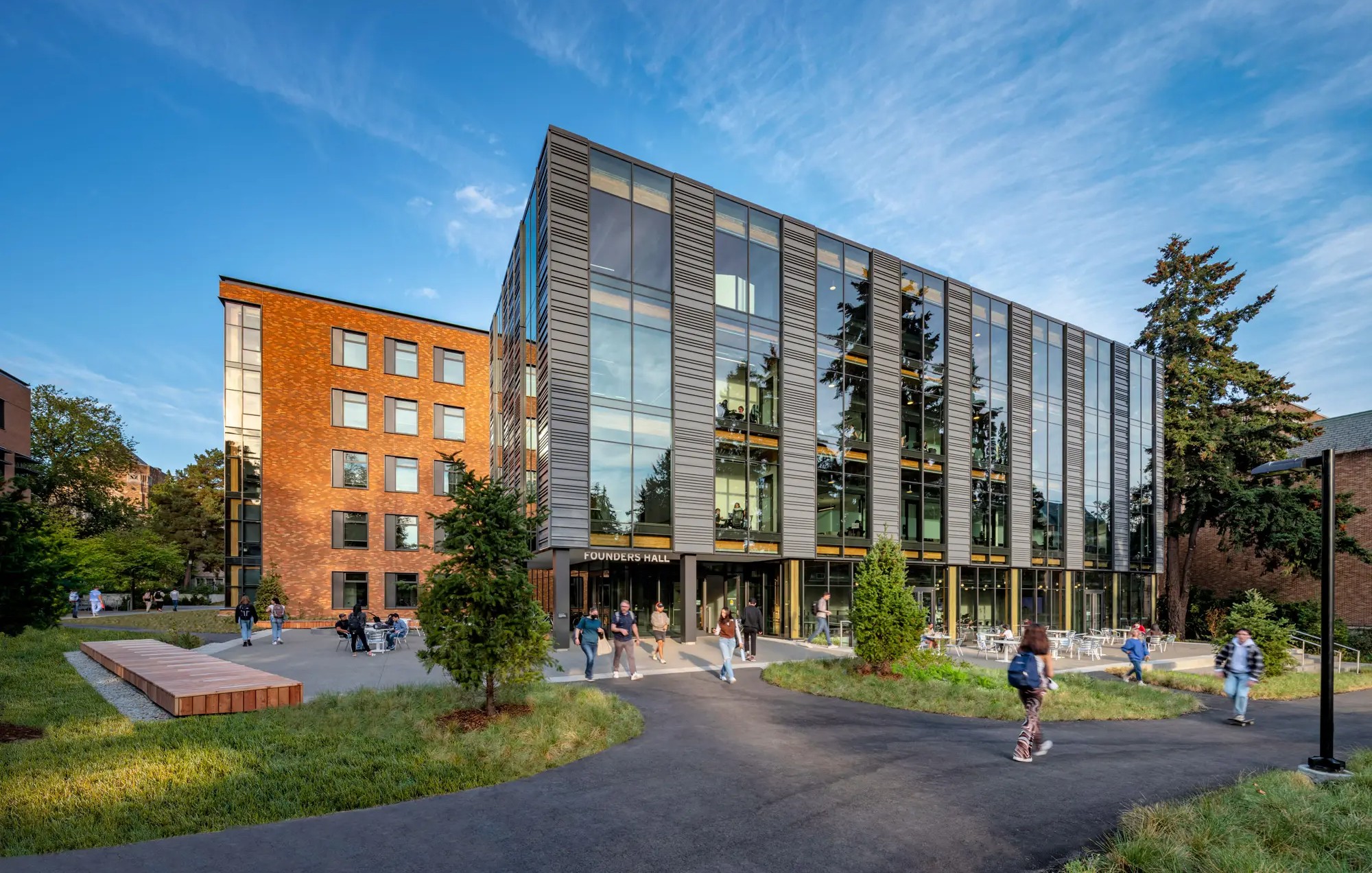 Universidad estadounidense inaugura edificio de madera maciza en su ...